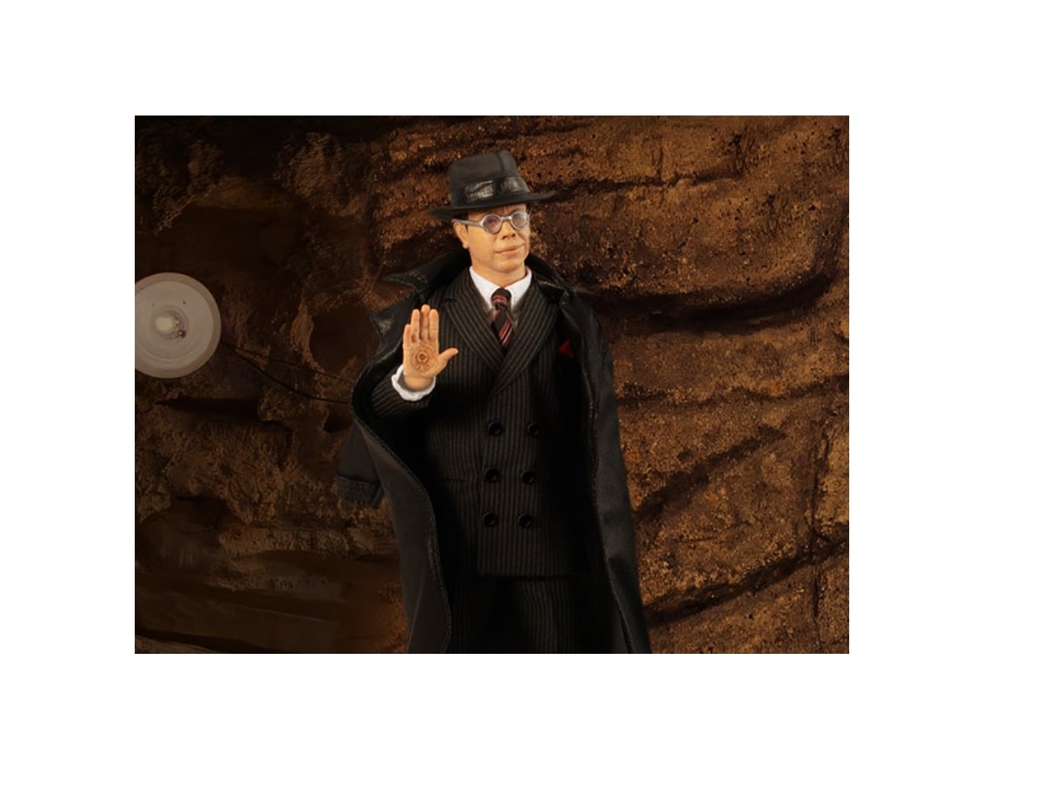 Mezco Raiders of the Lost Ark One:12 Collective Major Arnold Toht ...